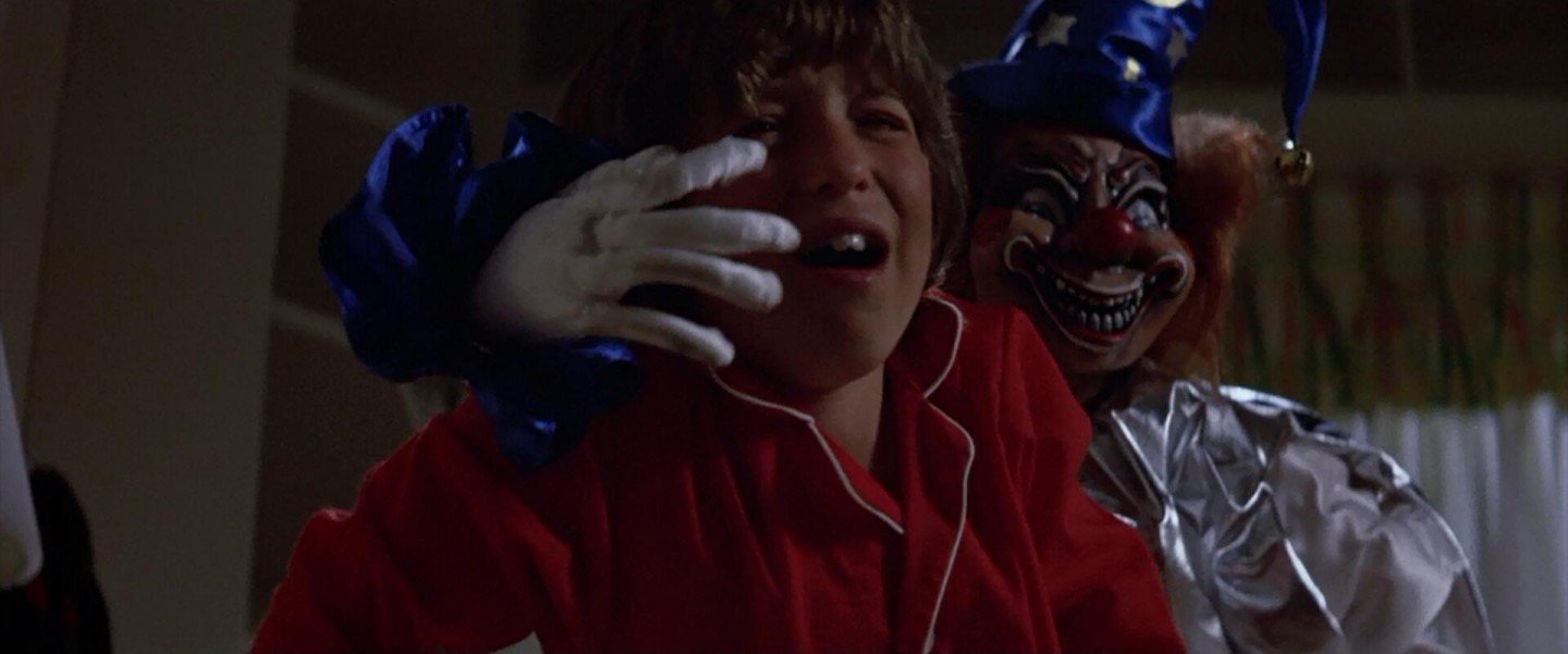 Spielberg Sells ‘Poltergeist’ in 1982: ‘It’s Land Jaws for Me’ – IT ...